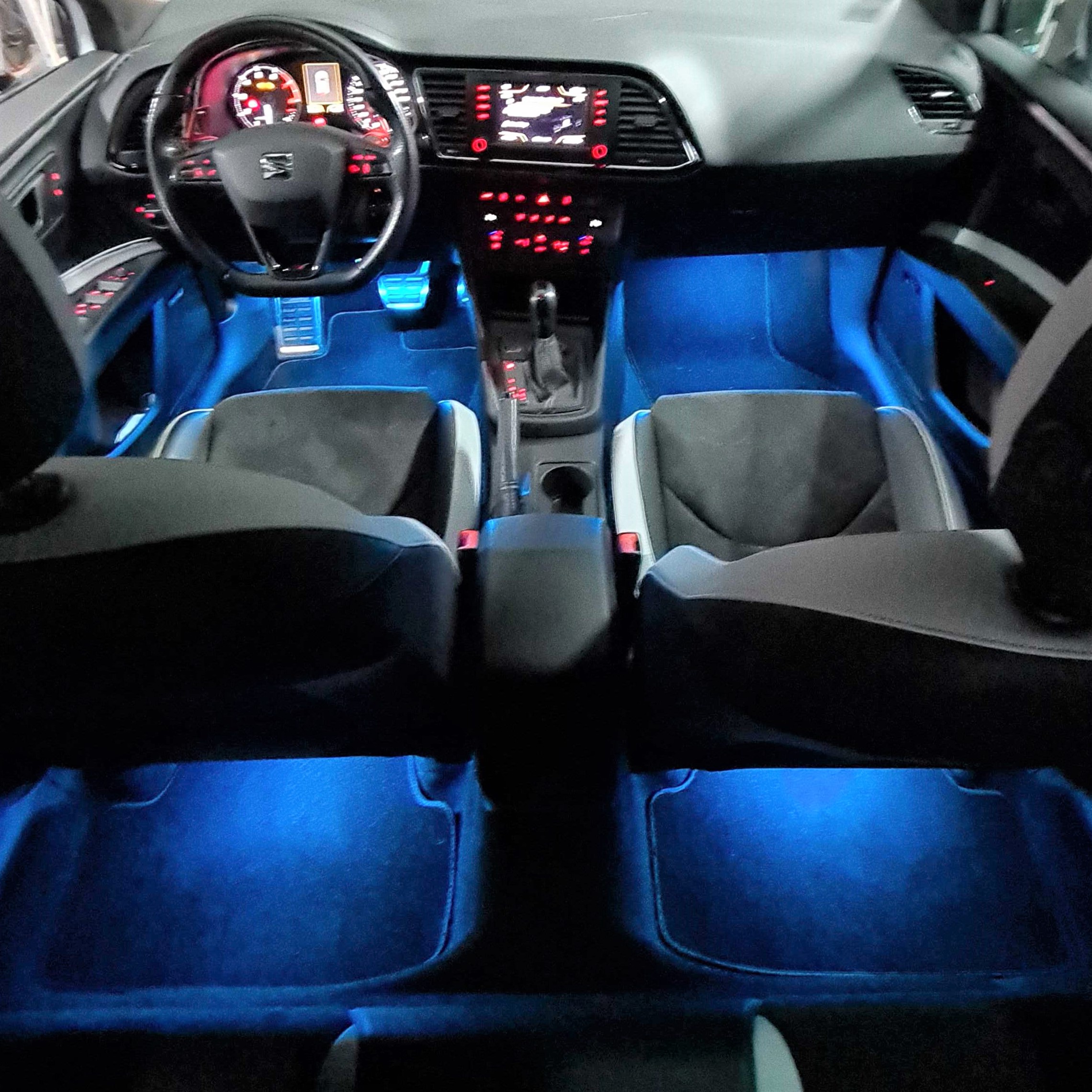 LED d'éclairage pour tapis de sol et pédalier